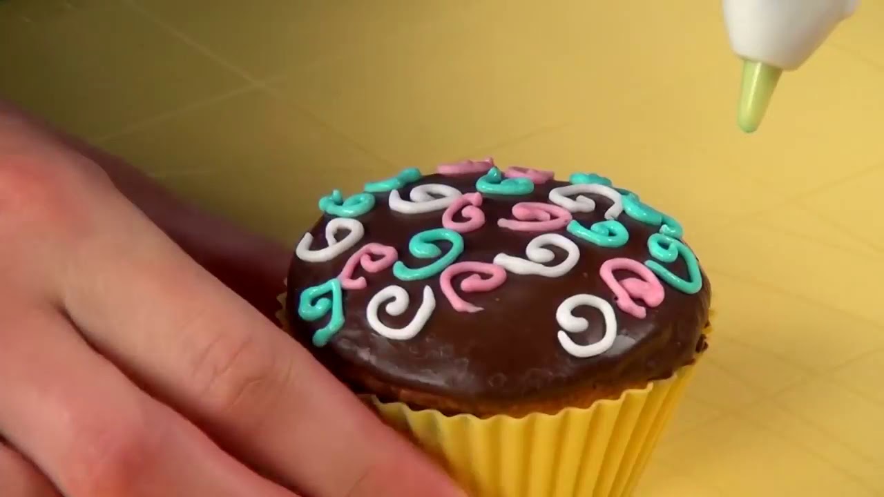 Tescoma Cake Decorating Pen Delicia 630536 - YouTube