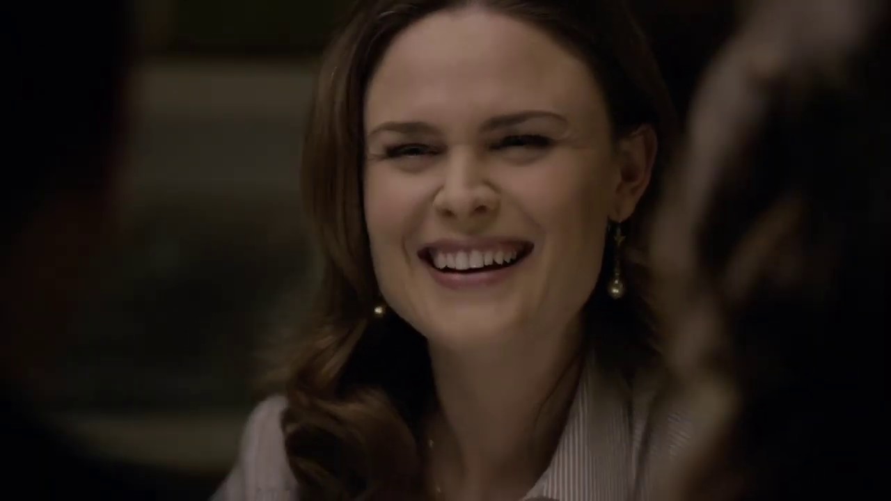 Bones 5x17 - "This is what friendship looks like. This table" - YouTube