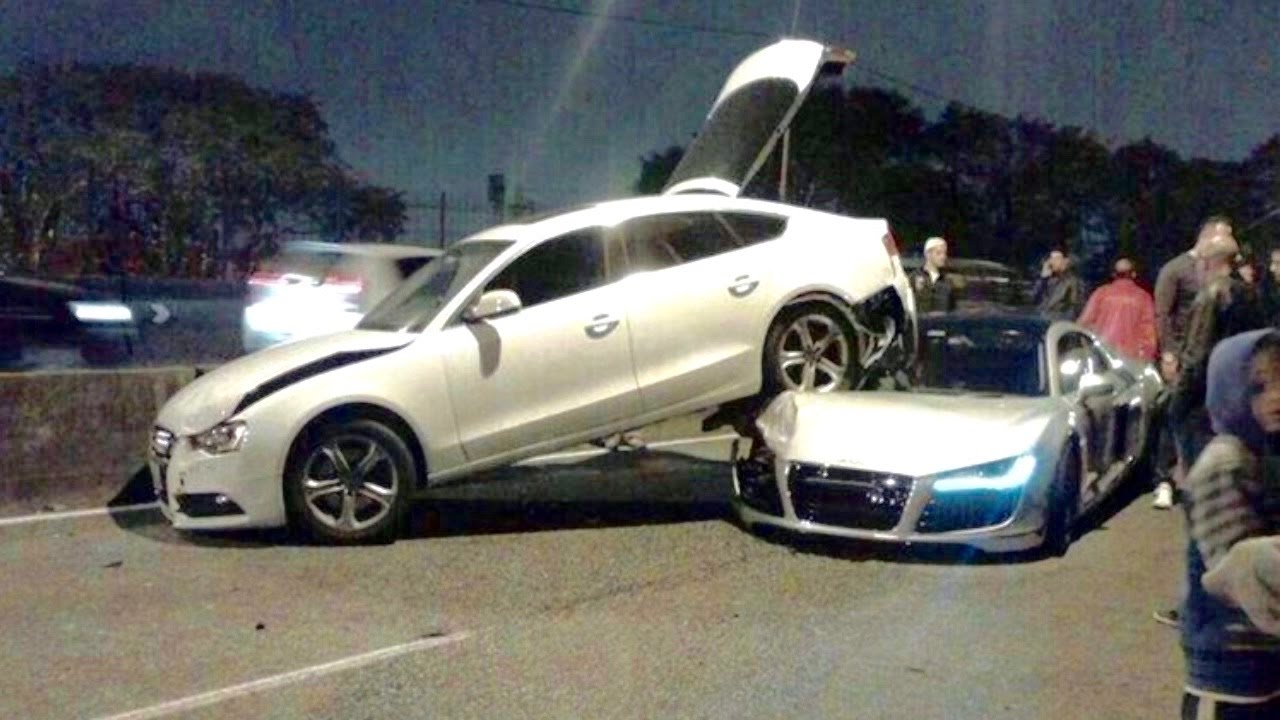 CRAZY AUDI DRIVERS FAIL COMPILATION - YouTube