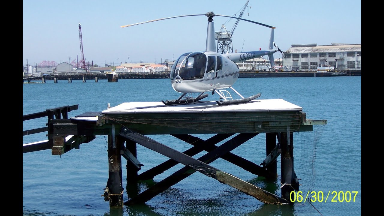 Helicopter Flight in Robinson R44 at Ports O'Call Village - San Pedro ...