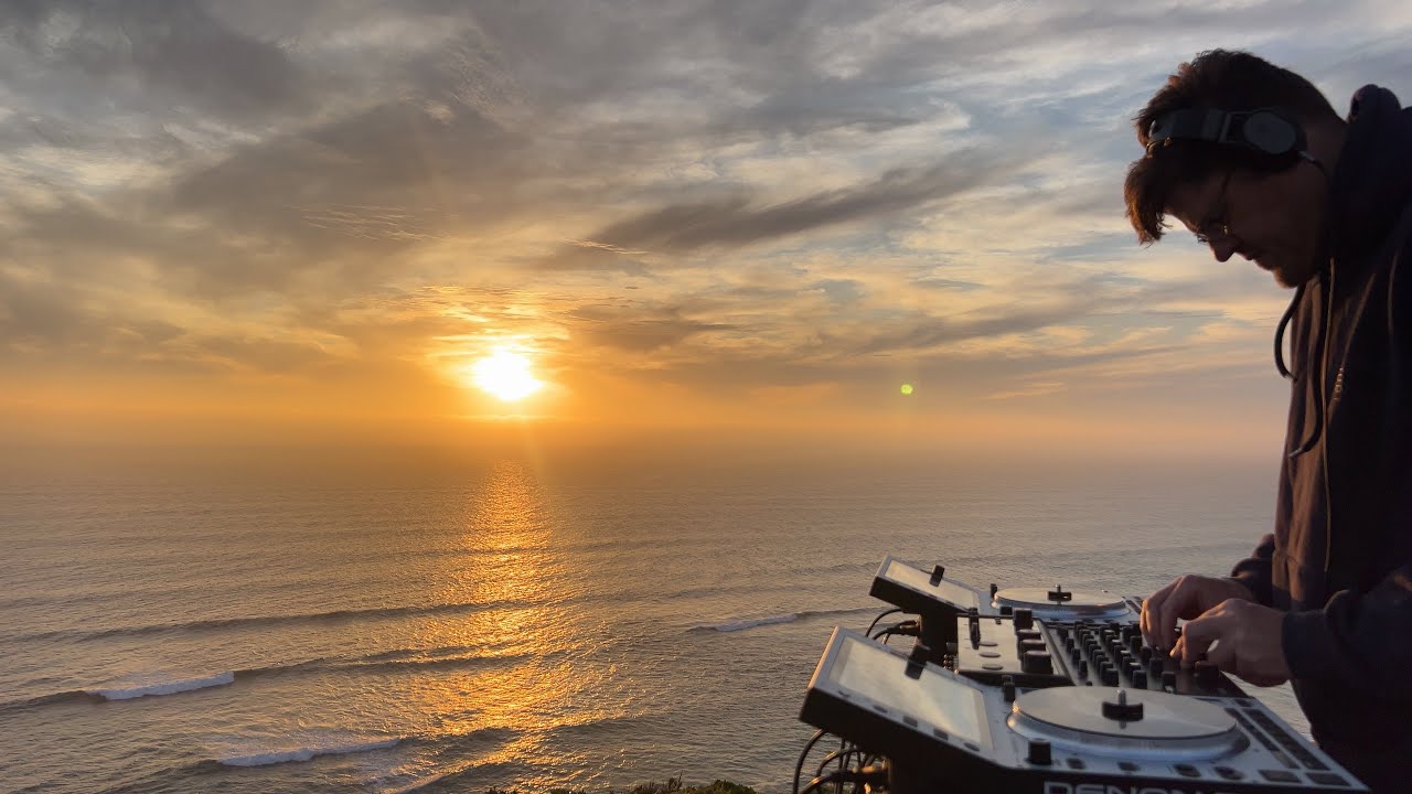 Melodic House & Breaks Live DJ mix Great Ocean Road Warrnambool ...