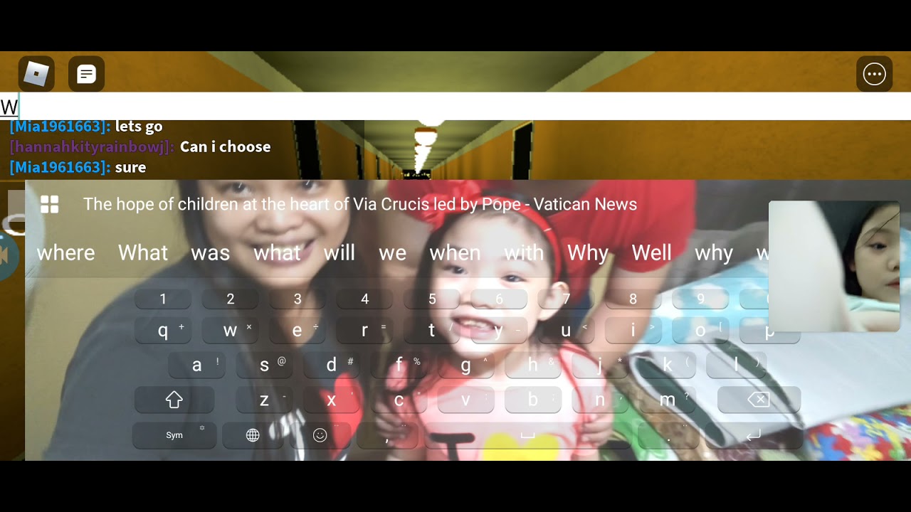 Playing roblox with my friend holly! - YouTube