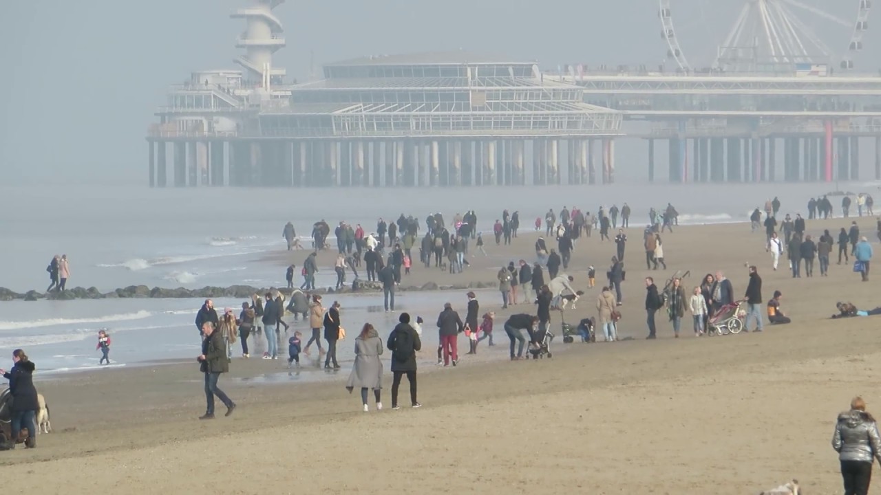 Winter on Scheveningen beach den Haag . Nederland . - YouTube