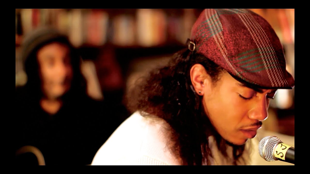 Rudy Currence "Cold Hands Warm Heart" Live - YouTube Music