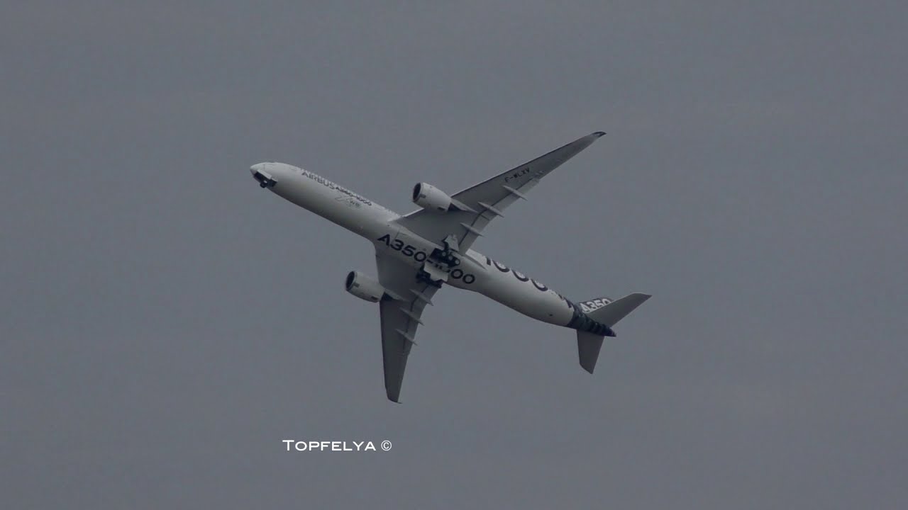 Steep Takeoff Airbus A350-1000 while A330 NEO is landing from behind ...