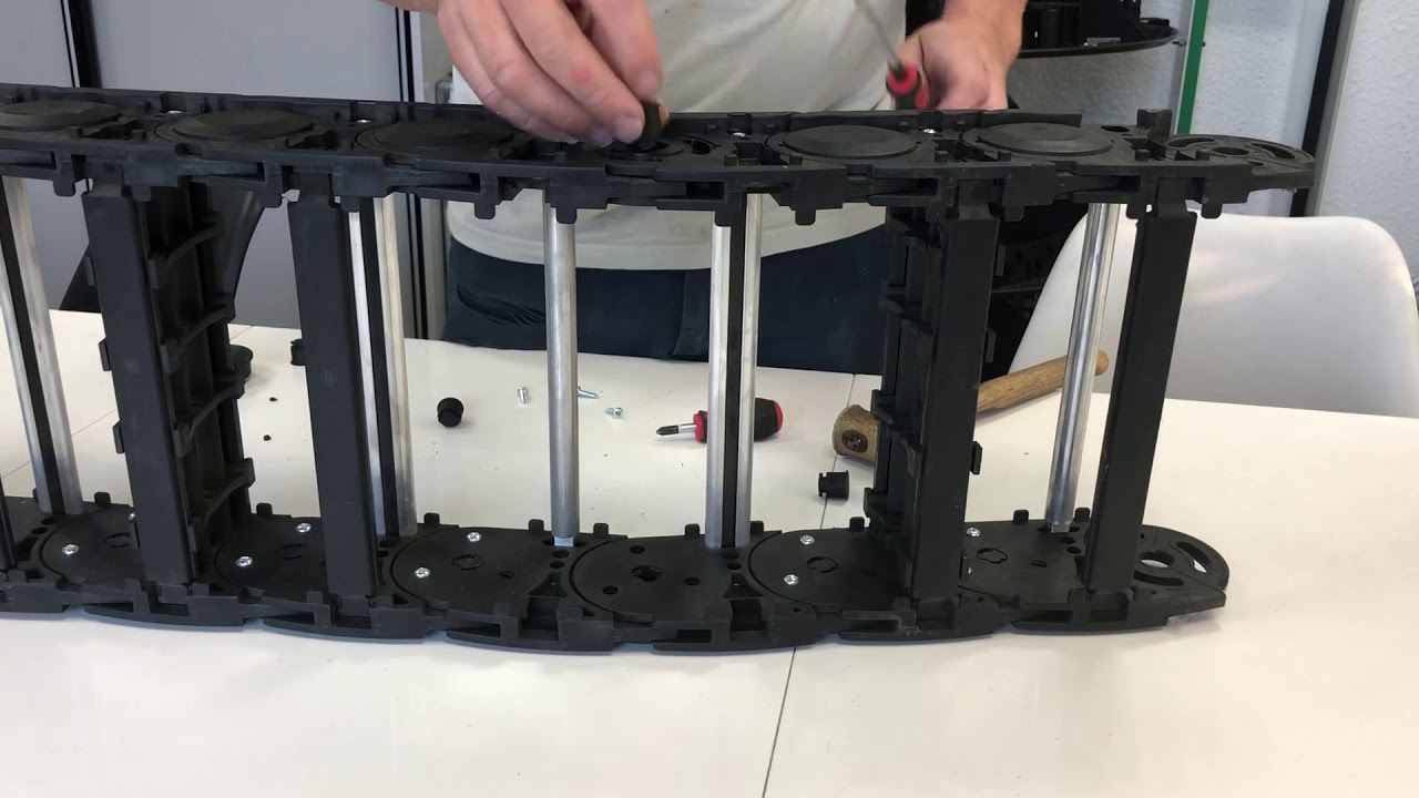 DECRIL 9210 TECHNICHAIN assembling - YouTube