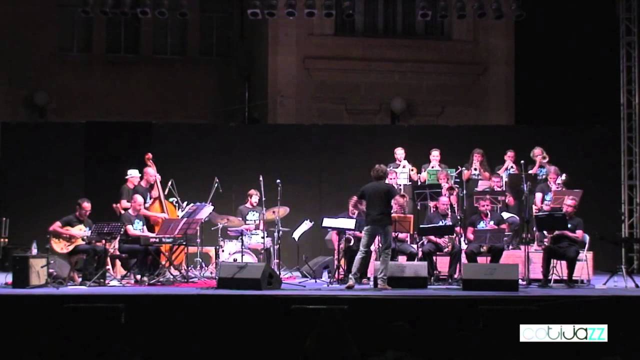 "Count Bubba's Revenge" (Gordon Goodwind) Cotijazz Bigband - YouTube