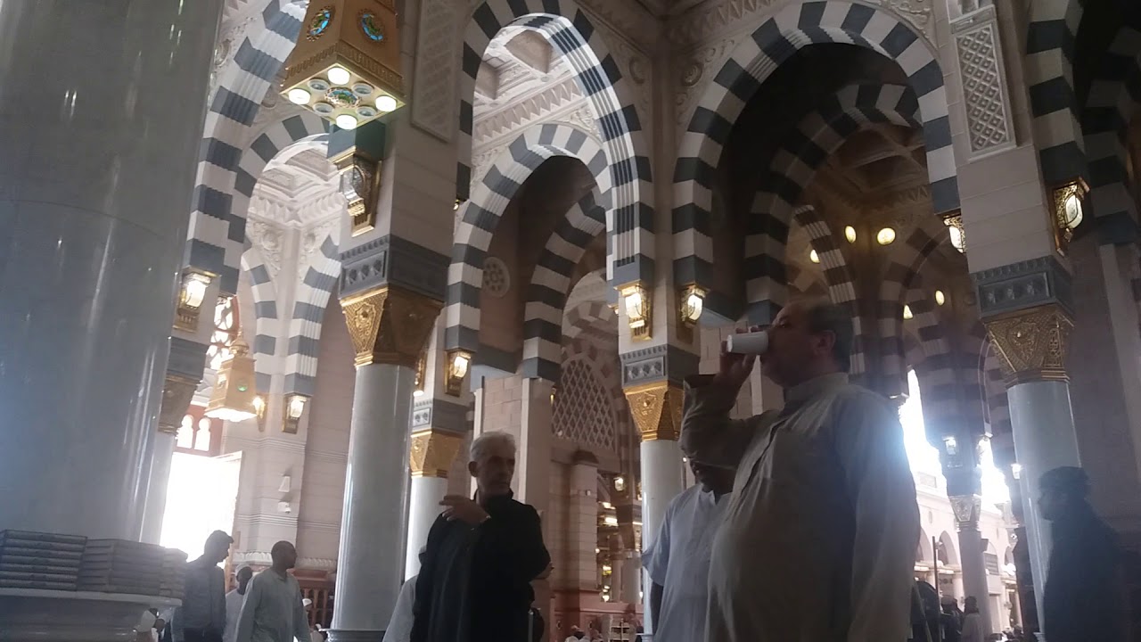 Inside the Holy Mosque of Prophet P.B.U.H - YouTube