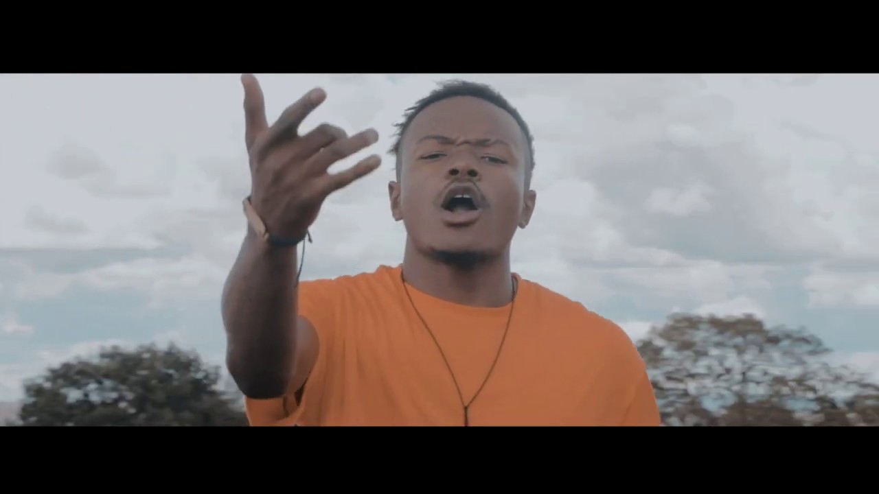 Djibril HD C'est Pas Normal Clip Officiel THY EMPIRE - YouTube