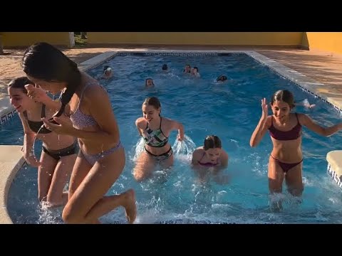 Pool Party 👙🩵