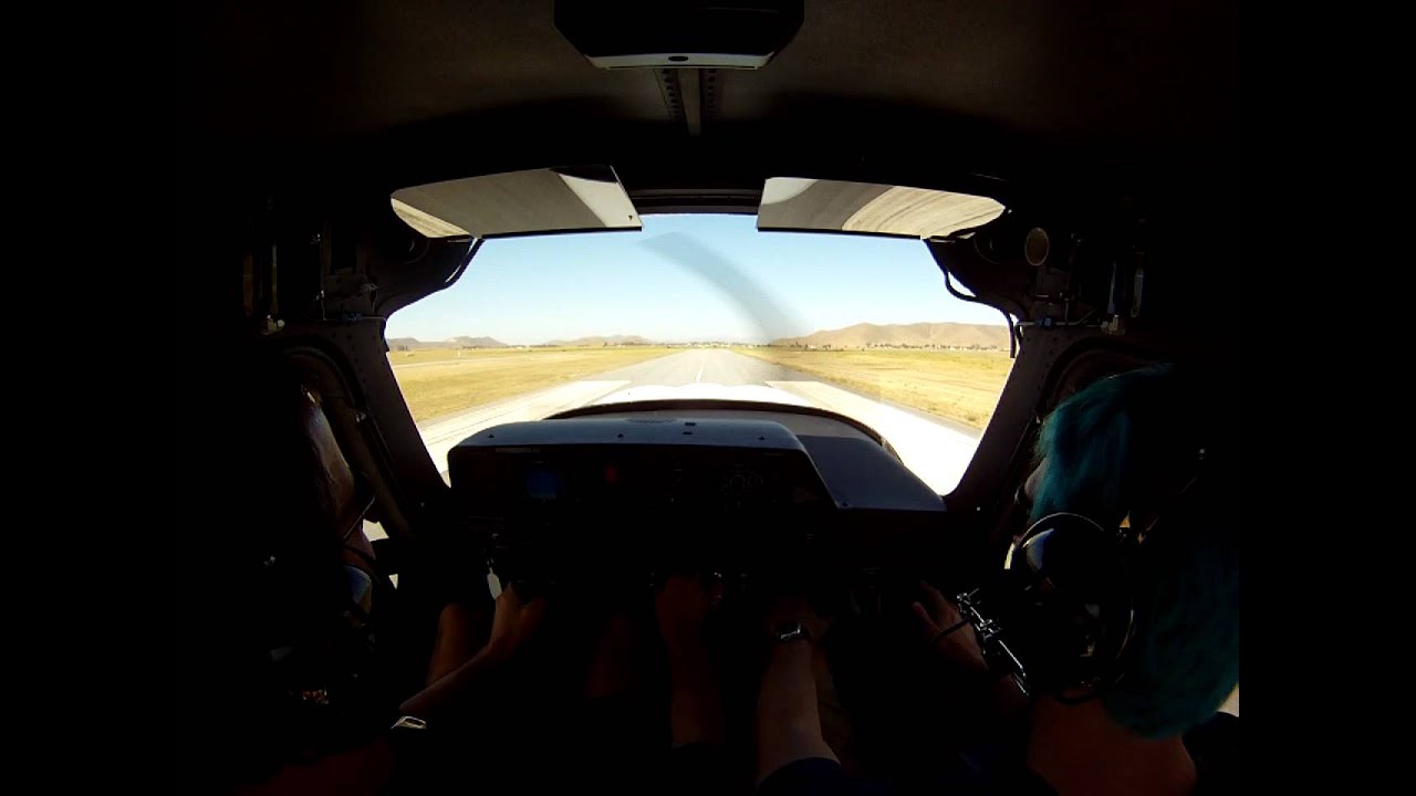 Cessna 162 slip to landing and soft takeoff - YouTube