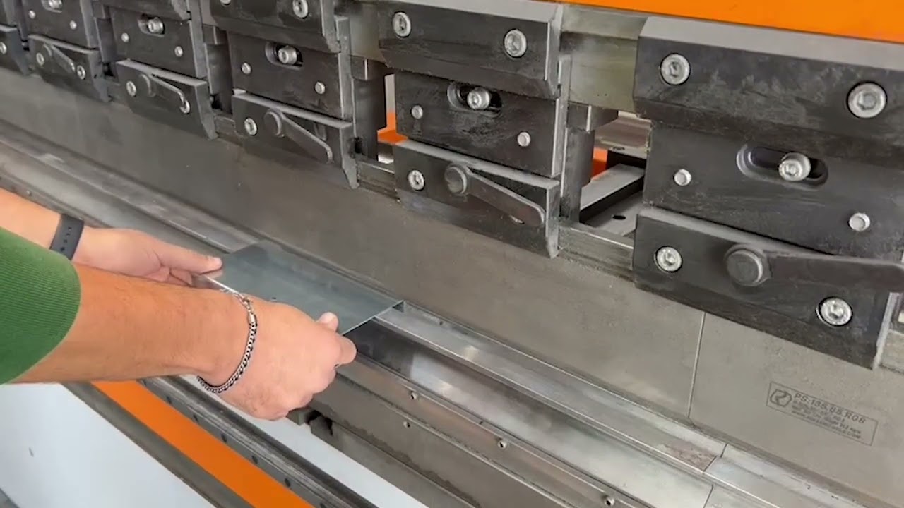 Ermaksan Speed Bend Pro 3100x175 (2016) Bending machine - YouTube