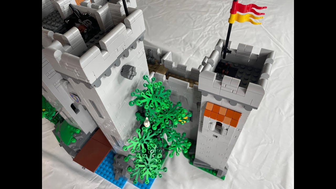 Lego Lion Knight's Castle 10305 Expansion Day 2 Wall & Tower complete ...