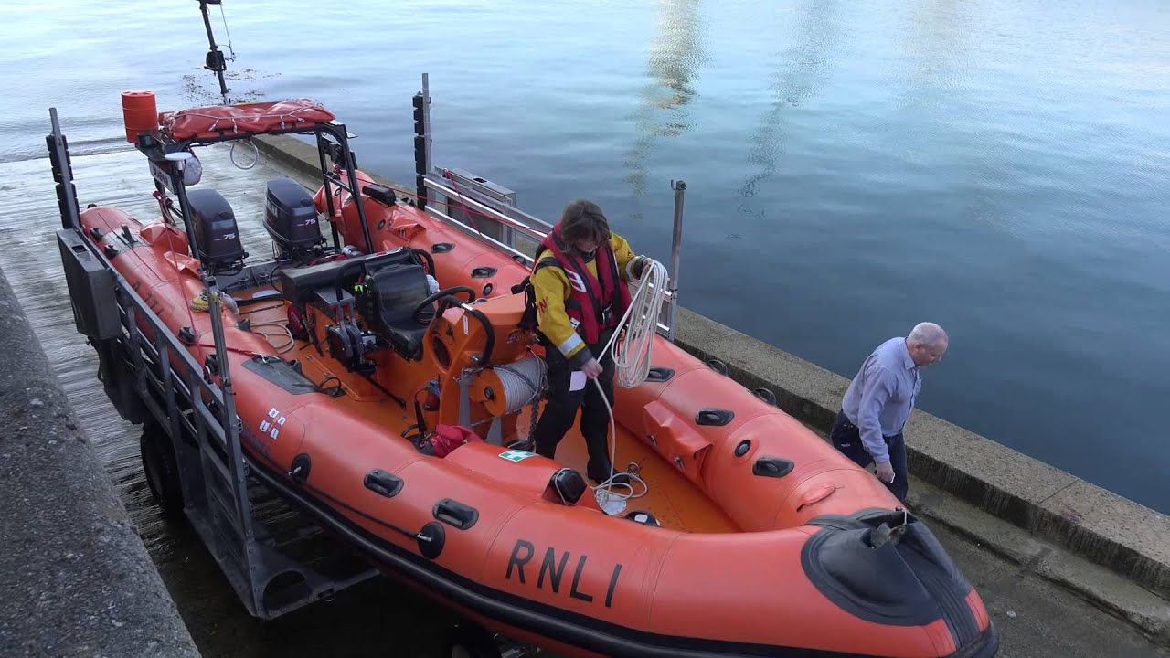 Falmouth inshore lifeboat April 2015 - YouTube