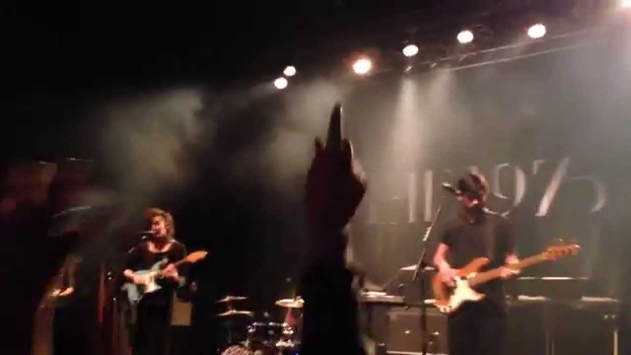 The 1975 - Heart Out (audible Ross vocals) - YouTube
