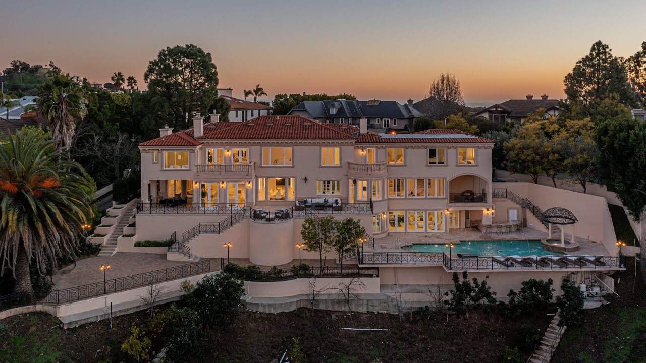 Spectacular Mansion in Beverly Hills | Swarovski Crystals everywhere ...