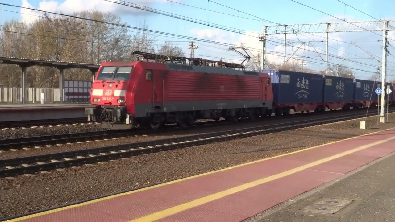 Pociągi na stacji Skierniewice w tym 2 Sputniki ECCO, Rogatkowa Małopolska i zachód Słońca 10.4. ...