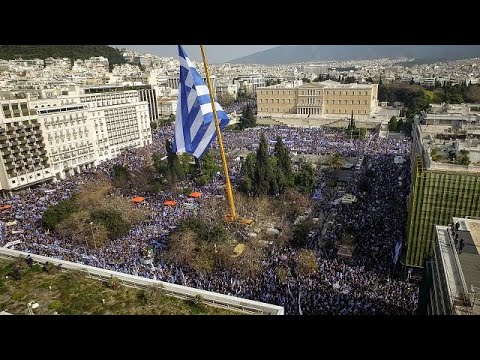 Συλλαλητήριο για τη Μακεδονία: Εντυπωσιακή η συμμετοχή - YouTube