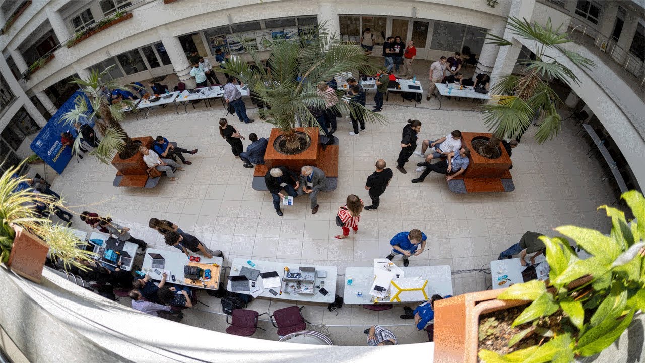 Se întâmplă la USV - Creație, inovație și tehnologie: FIESC și FIMAR ...