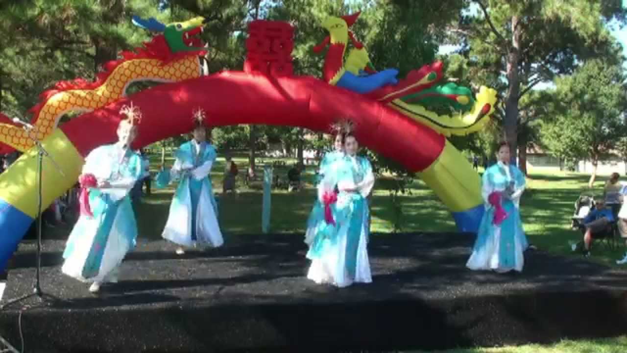 Chinese Cultural Dance "Flower Dance" - Asian Cultural EXPO 2014 - YouTube