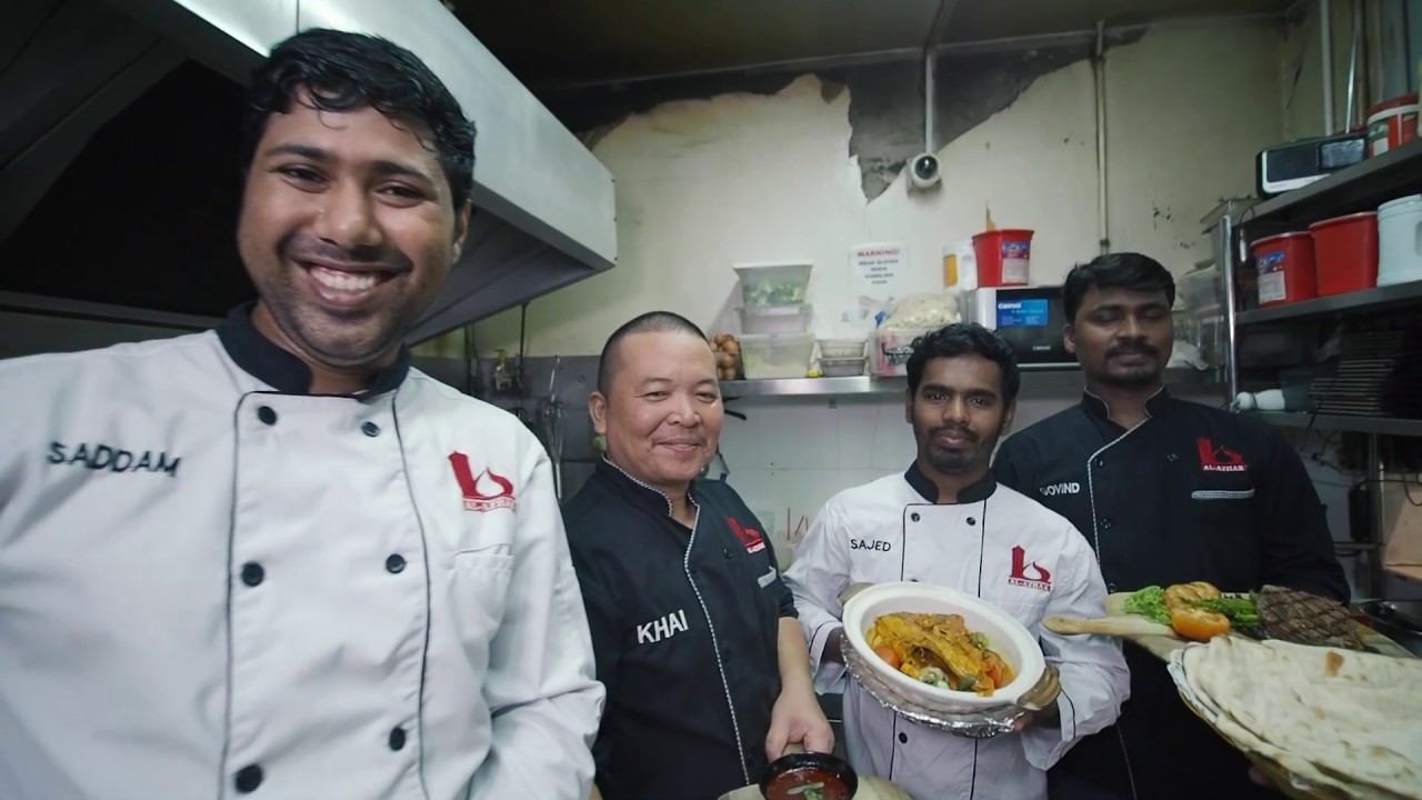 Al-Azhar Eating Restaurant - YouTube
