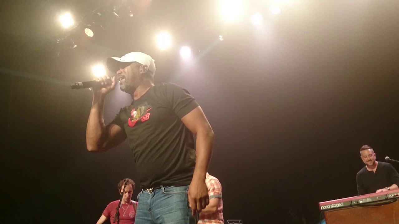 Darius Rucker - This (live at The Forum Melbourne, 19th March 2018 ...