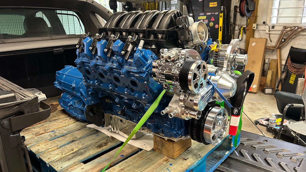 Gen V #L84 ‘s in the shop, finishing up the Royal Blue with a ⁠@CVF ...