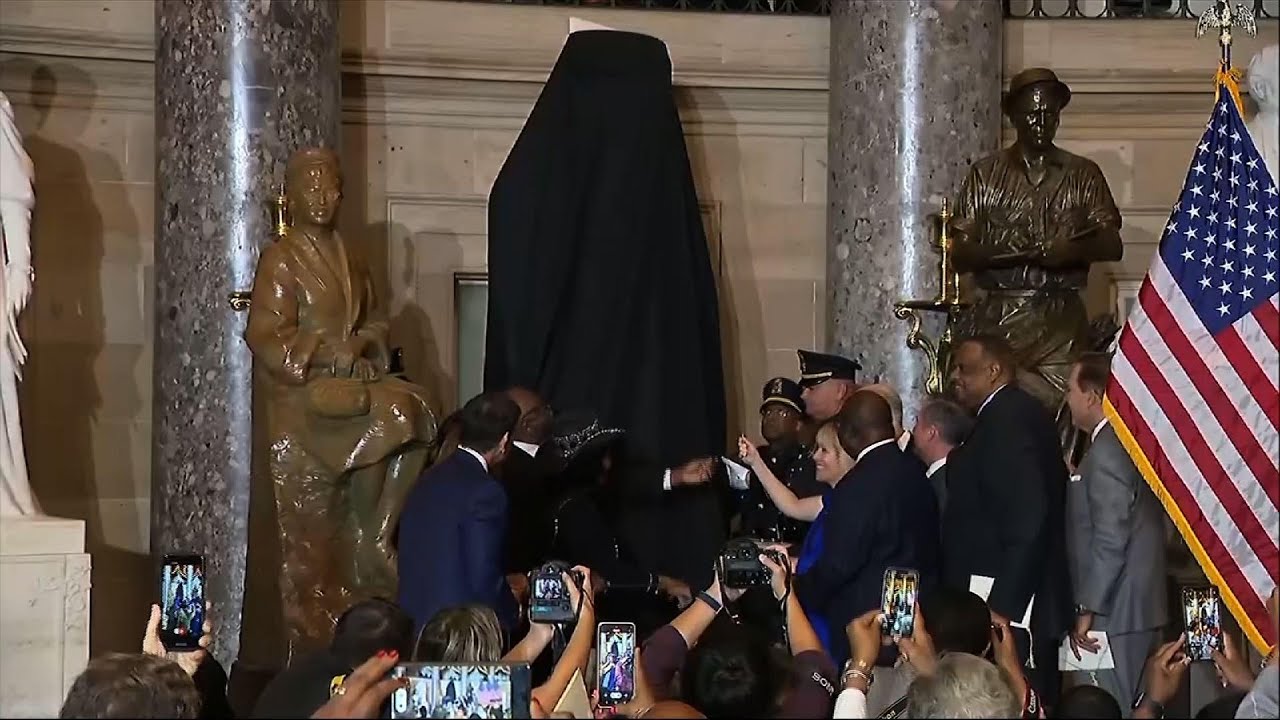 Historian on significance of Bethune statue in DC - YouTube