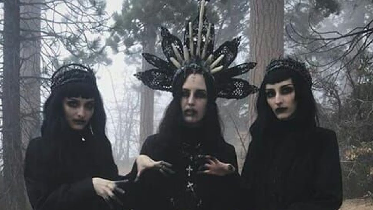 I FOUND A SECRET CULT... - YouTube