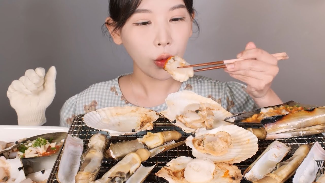 Wooang - ASMR Grilled Clams(Pen shell + Scallops + Jacknife Clam ...