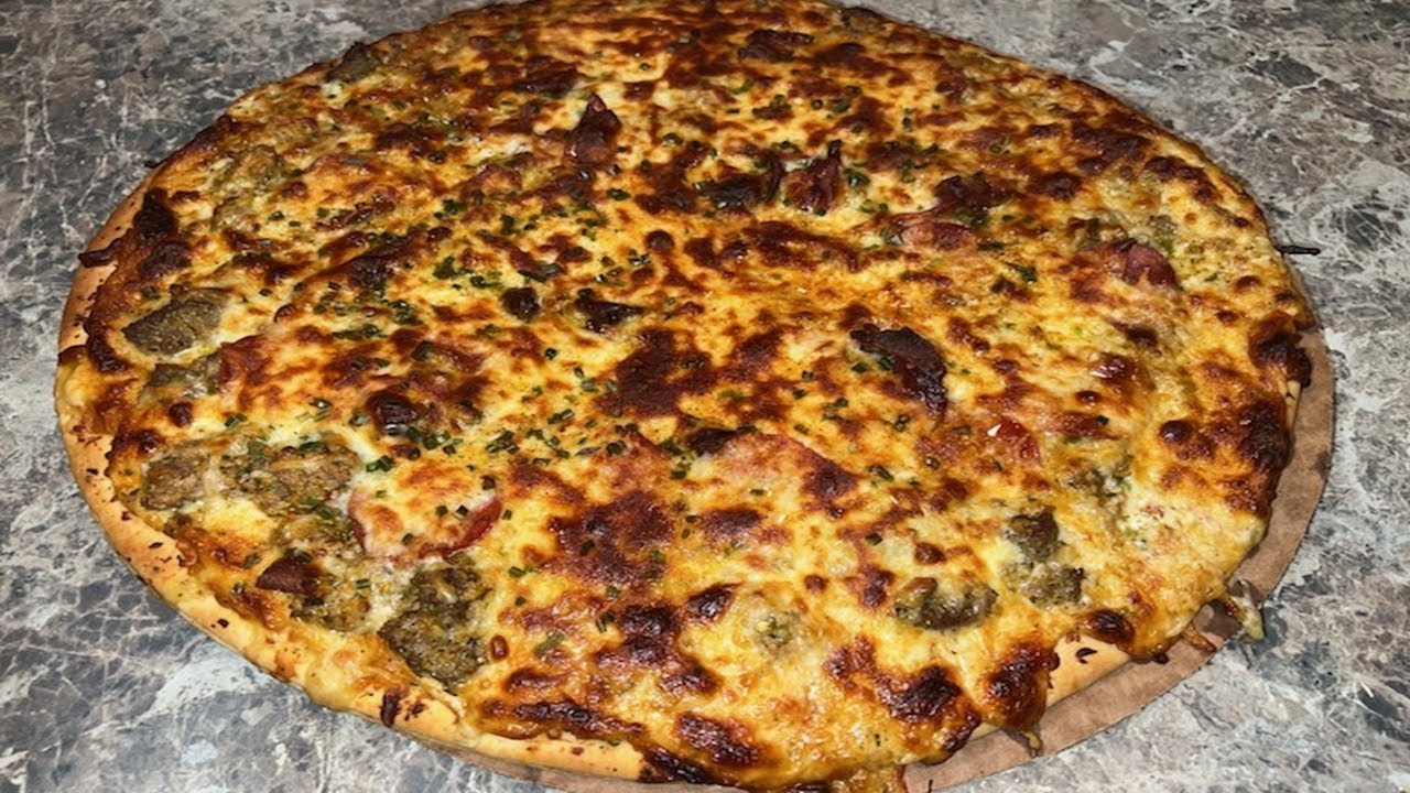 How to Turn a $5.00 Walmart Pizza Crust Into a Homemade Masterpiece ...