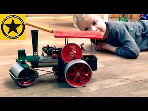 STEAM ROLLER for Kids Wilesco D 365 Old Smoky operated by JACK (3 yrs ...