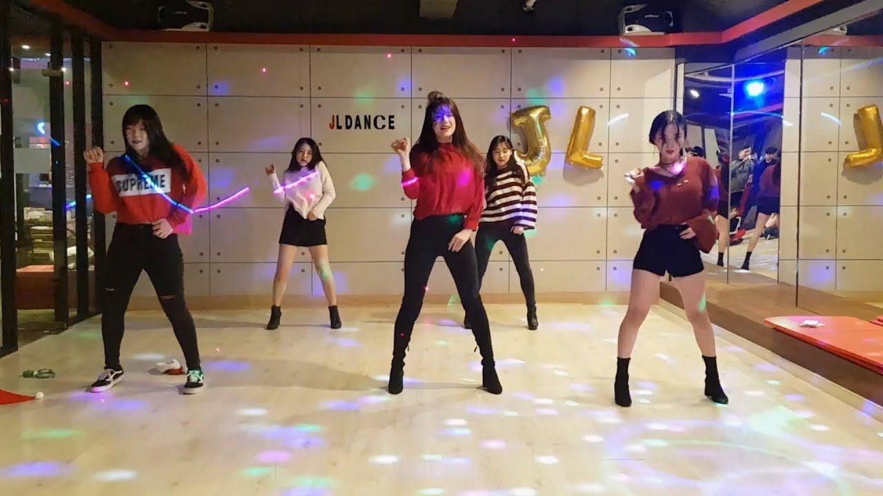 JL Dance // DEESSE // Christmas Party performance - YouTube