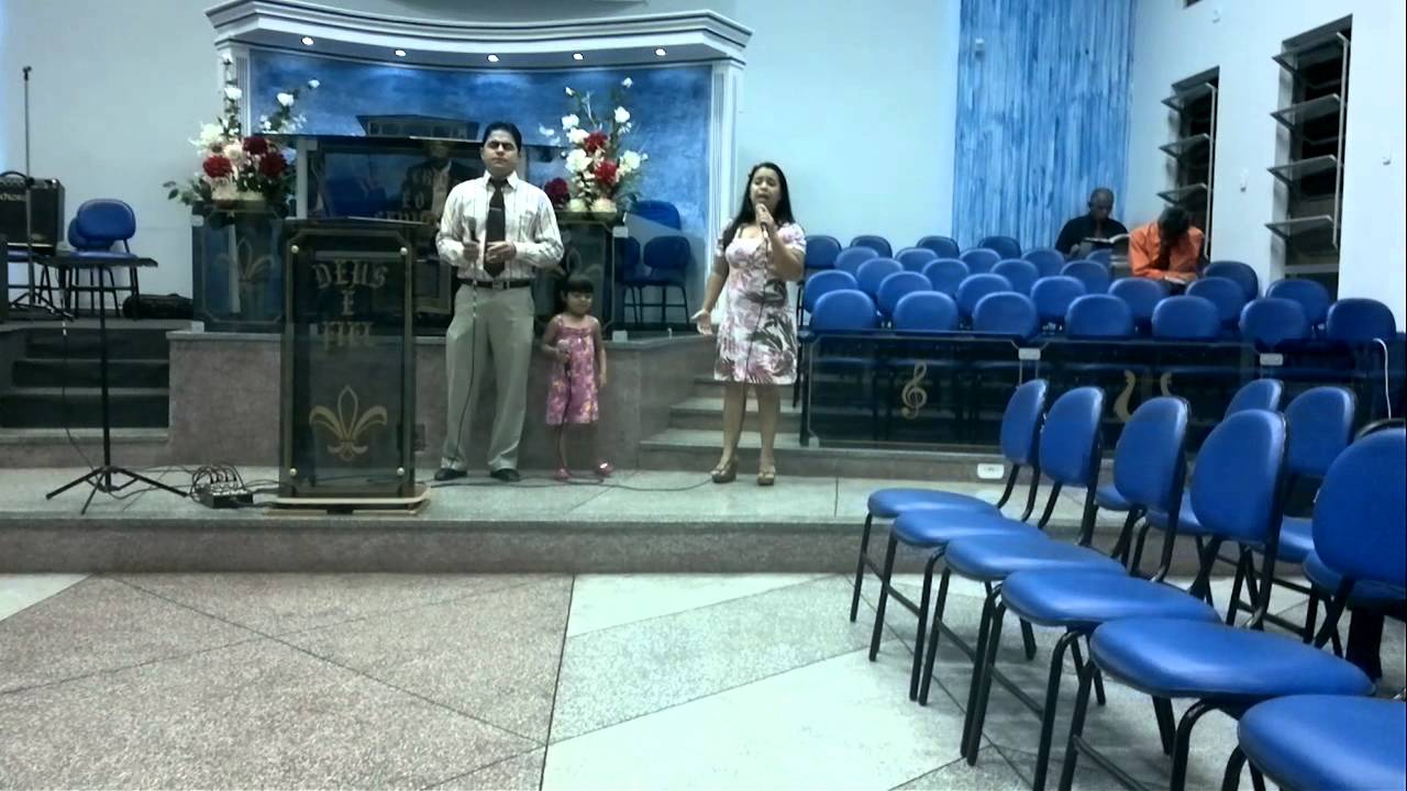 WILSON+KÁTIA=LAURA LOUVANDO A DEUS. - YouTube