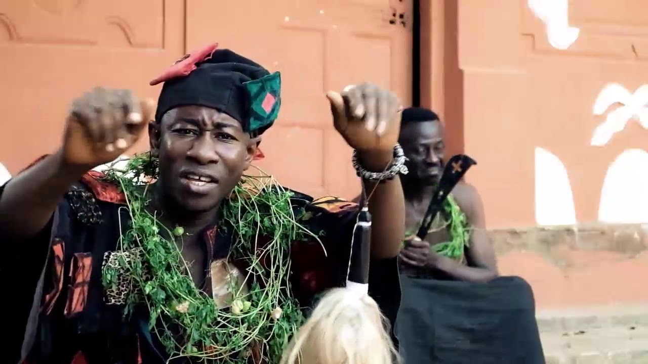 Oheneba EK #Abendwa ho aka(official video) - YouTube
