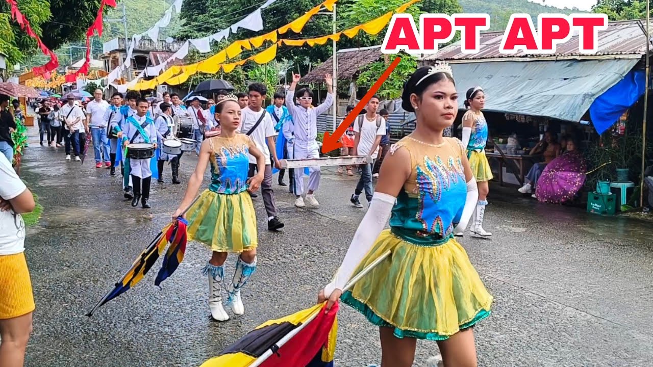APT MUSIC PARADE - YouTube