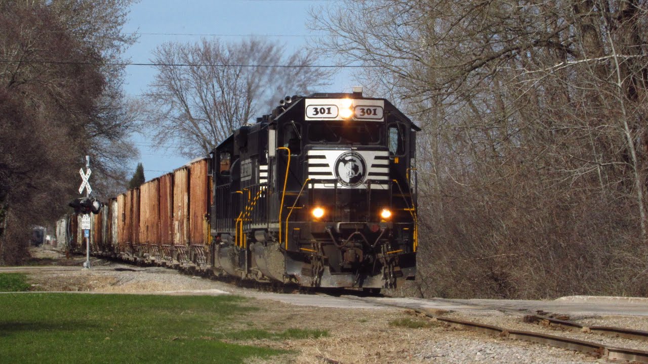 Lake State Railway Train 326S in Alpena and Ossineke Mi with LSRC 301 ...
