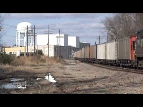 NS 70Q and 223 - Centralia, IL - YouTube