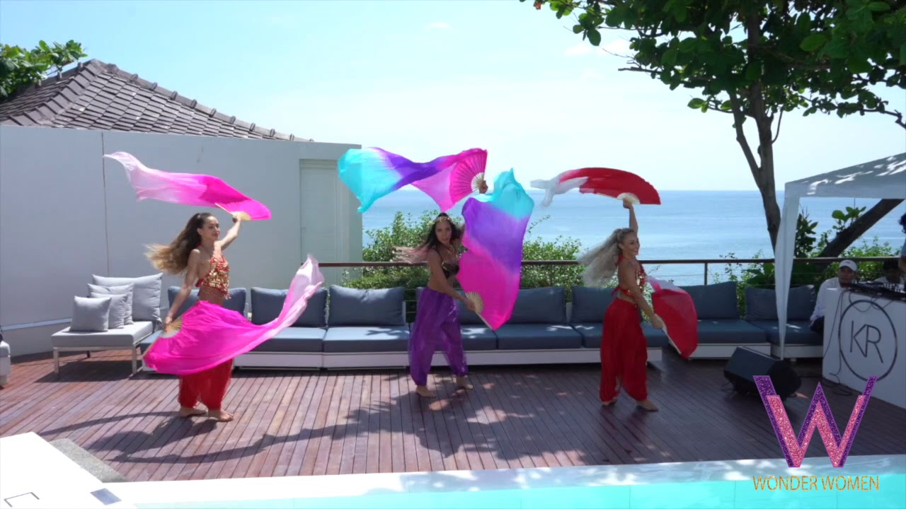 WONDER WOMEN DANCE SHOW - THE VEILS PERFORMANCE - YouTube