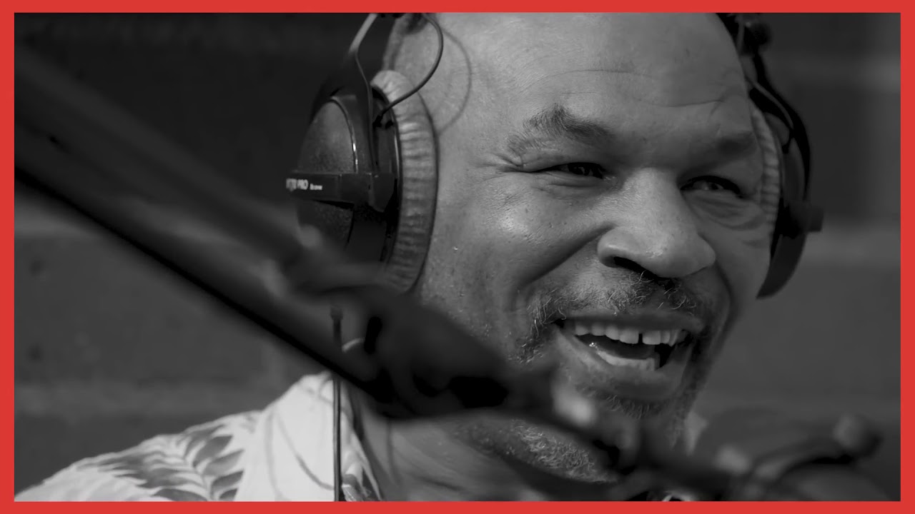 Mike Tyson takes the Toad 5-Meo-DMT LIVE - YouTube