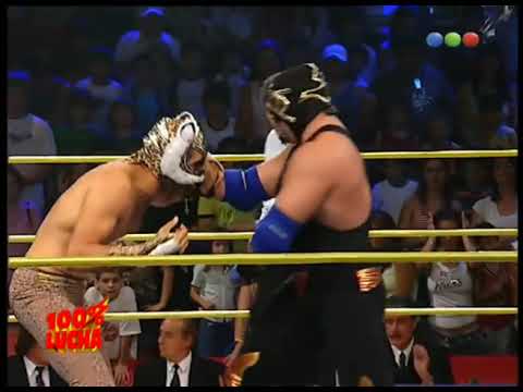 100% Lucha (Felino vs La masa) - YouTube