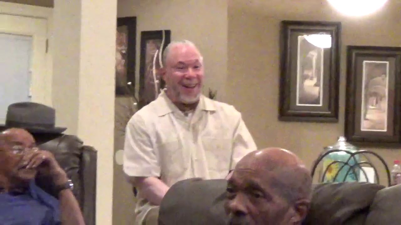 Gordon Bailey meets Ralph Bailey and some of his family. - YouTube