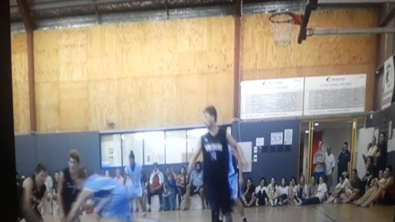 Dane Brooks posterises NSW - YouTube