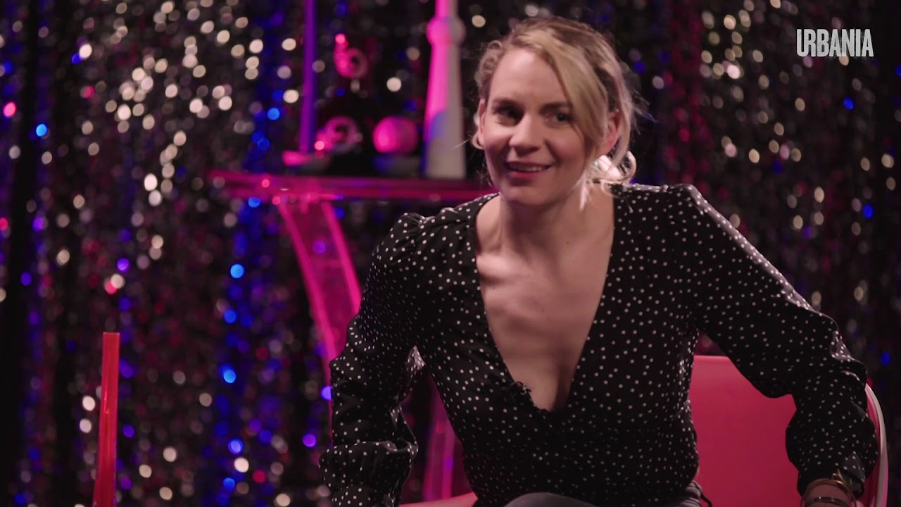 La fois où Léane Labrèche-Dor s'est fait lire sa carte du ciel - Les ...