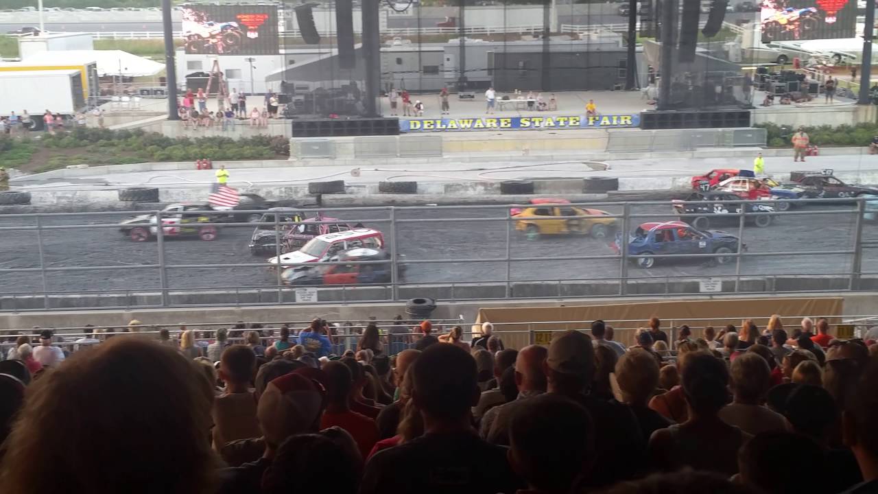 2016 Delaware State Fair demolition derby with T.J. Greenlee car #47 ...