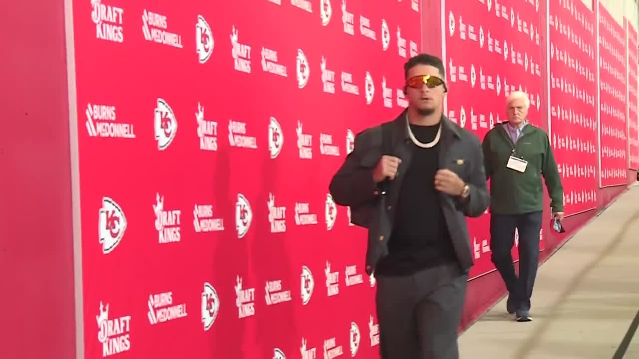 Patrick Mahomes arrives at Arrowhead Stadium for Chiefs-Commanders MNF ...