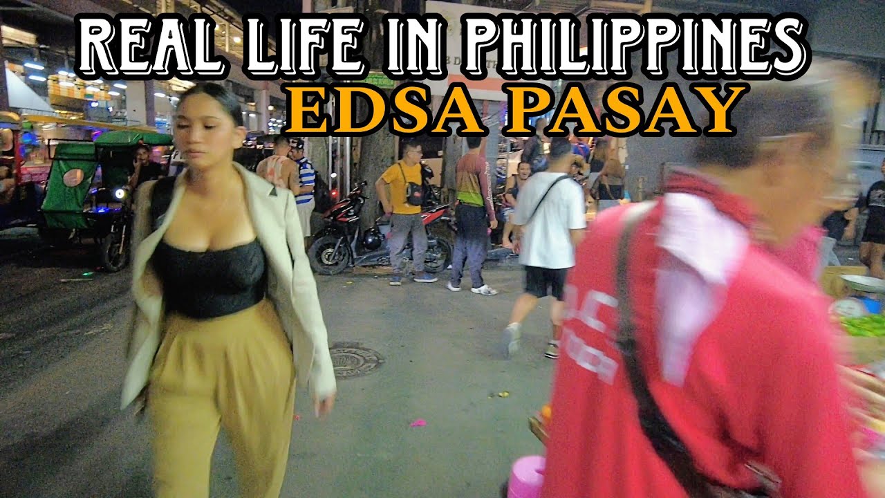 Night walk at Edsa Pasay / Pasay City / Philippines / Open Air Markets ...