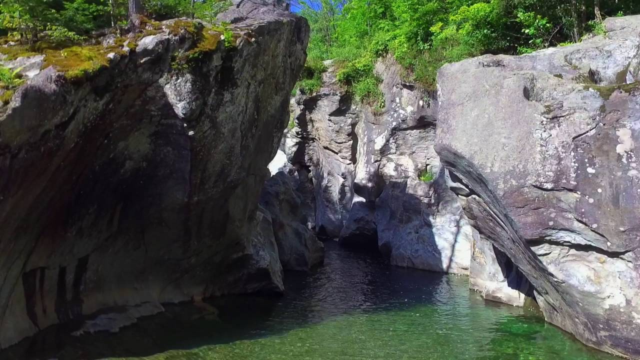 Flying Around Huntington Gorge Waterfall In Vermont - Green Mountain ...