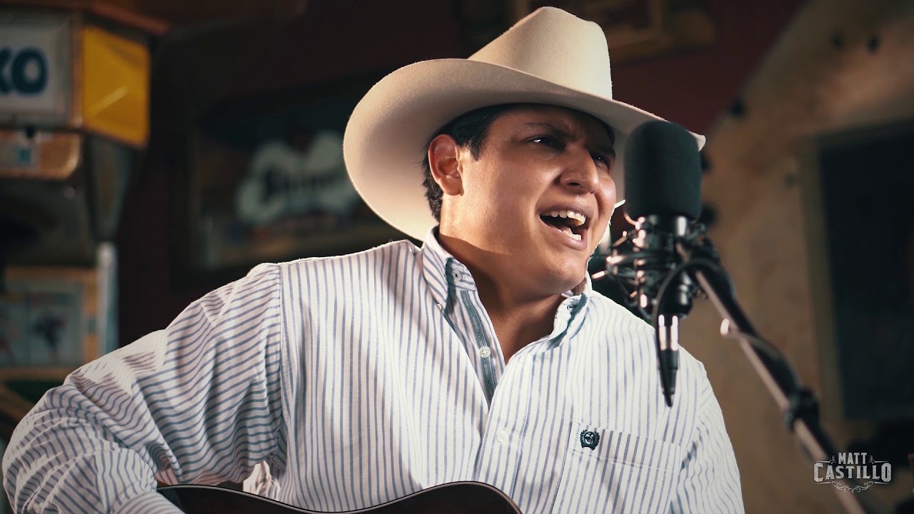 Matt Castillo- Don't Look At Her Smile (Acoustic) - YouTube