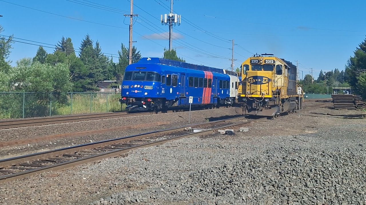 PNWR 2312 meets with TMTX 2001 at SW Hall Blvd, then a malfunction in ...